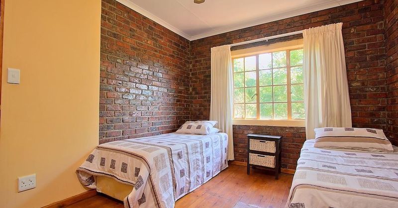 Elangeni Holiday Resort in Waterval Boven: book accommodation on ...