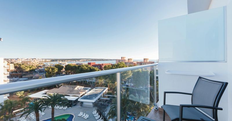 Hotel riu bravo in Playa De Palma - book accommodation on HotelFriend