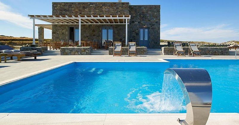 Lithos Luxury Rooms (Adults only) in Adamas Milos - online buchen mit ...