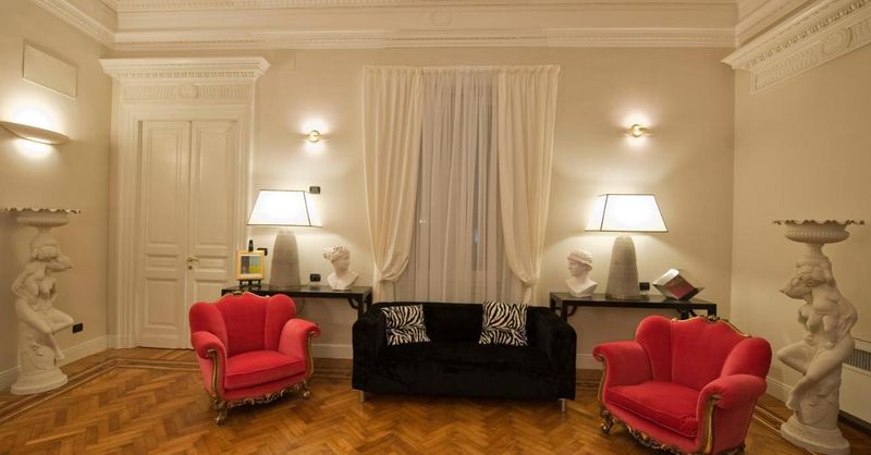 Palazzo Lombardo, Firenze: reserve best-rated hotels on HotelFriend