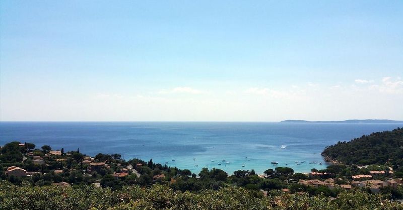 Villa avec piscine sur le cap nègre - quick and easy booking on HotelFriend