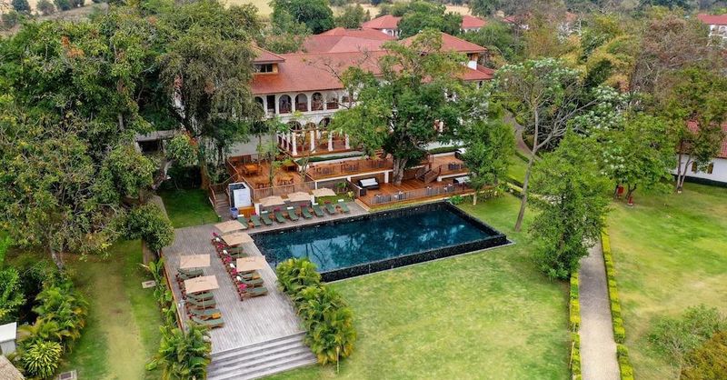 Sanctum Inle Resort, Inle Lake - easy hotel booking on HotelFriend