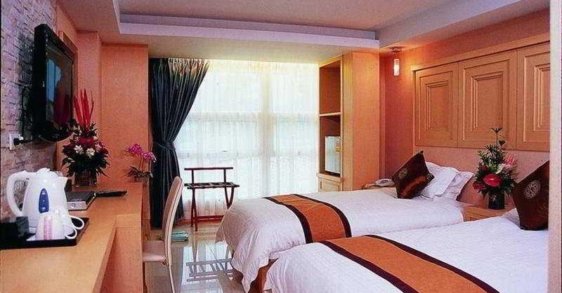 Smart Suites Boutique Hotel in Bangkok - room booking on HotelFriend