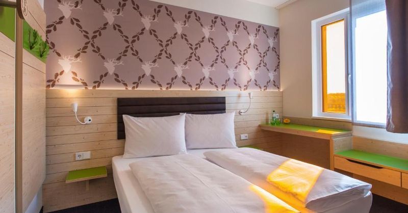 Bavaria Motel in Munich - photos and rooms on HotelFriend