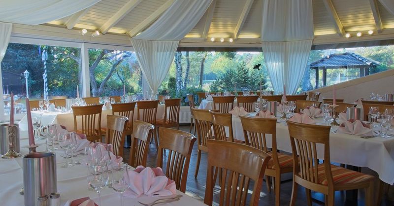 Hotel Rheinsberg Am See, Berlin - photos and rooms on HotelFriend