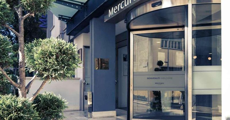 Mercure Roma Corso Trieste - quick and easy booking on HotelFriend