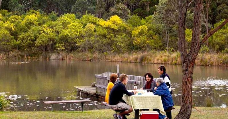 Eagleview Resort, Vacy - room booking on HotelFriend