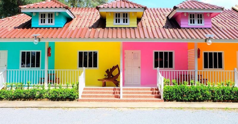 Colour Beach Resort in Tha Sala - photos and rooms on HotelFriend