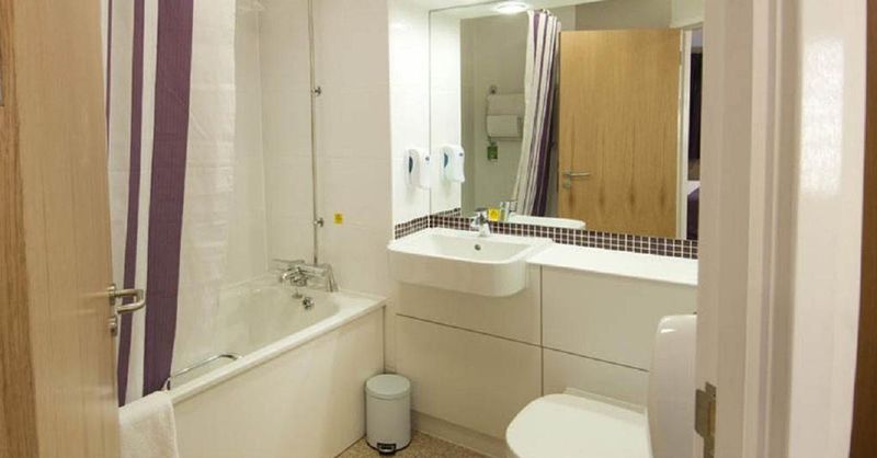 Premier Inn London Harrow, Kenton: reserve the best hotels on HotelFriend