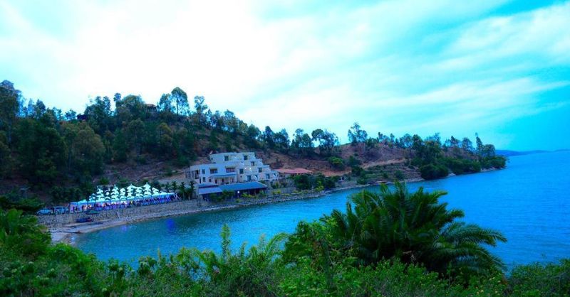 Moriah Hill Resort, Kibuye - book top-quality hotels on HotelFriend