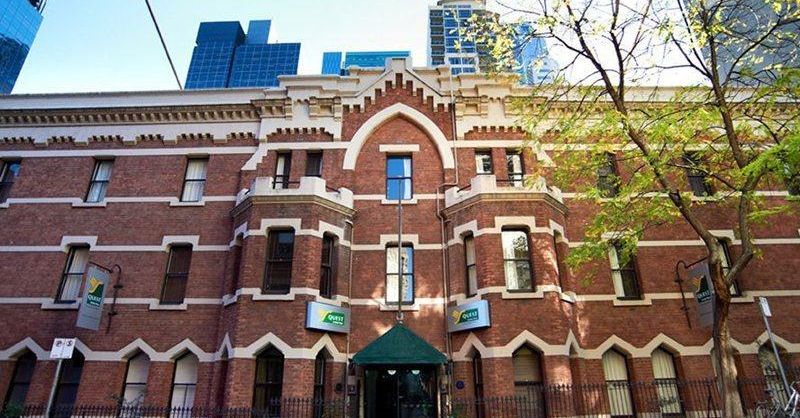 Quest Gordon Place, Melbourne: book accommodation on HotelFriend