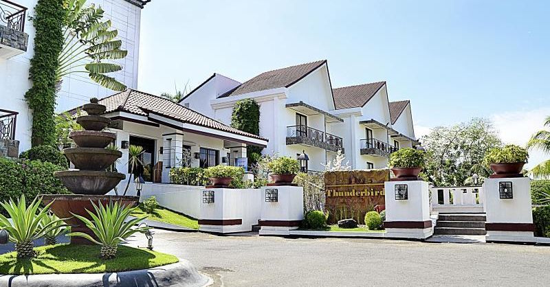 Thunderbird Resorts Rizal in Binangonan: photos and rooms on HotelFriend