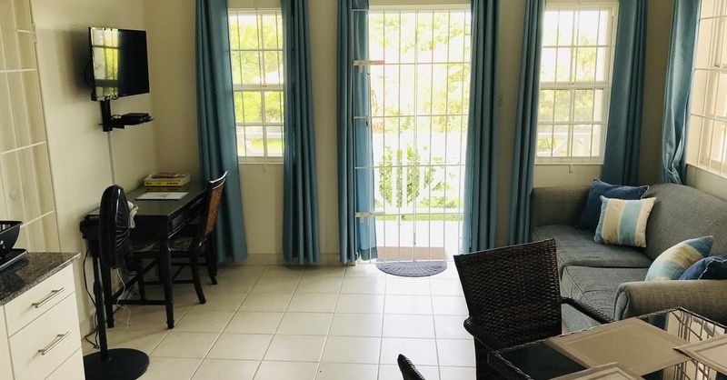 Turtle Ridge Apartments in Saint James: photos and rooms on HotelFriend