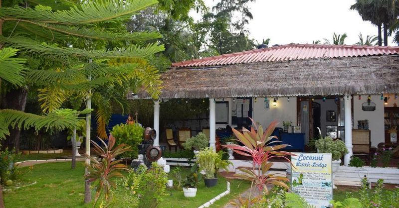 Coconut Beach Lodge, Trincomalee - reserve best-rated hotels on HotelFriend