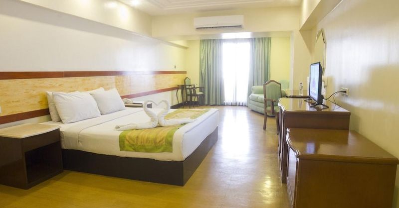 Atrium Hotel in Pasay City - reserve the best hotels on HotelFriend