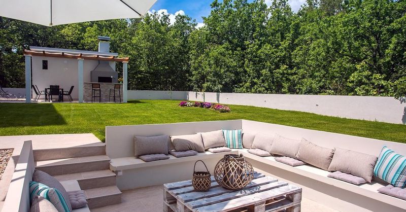 Villa Zora -Luxurious Villa with Heated Pool, Sauna, 4 Bedrooms, 10 ...