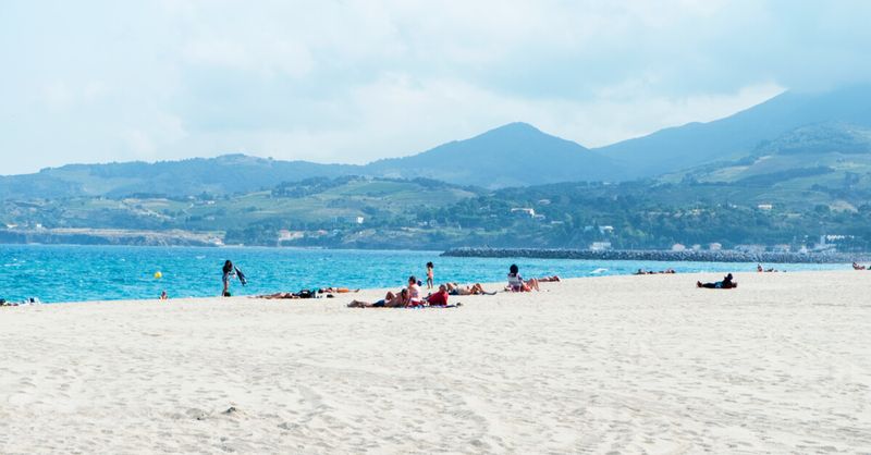 Argelès Plage, Languedoc-Roussillon, France - photos, rooms, and prices ...