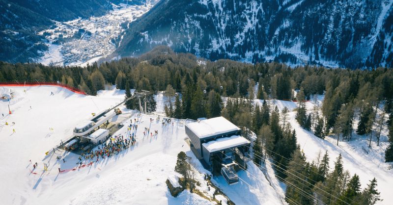 Pejo Ski Resort, Italy - book the best hotels near the ski resort ...