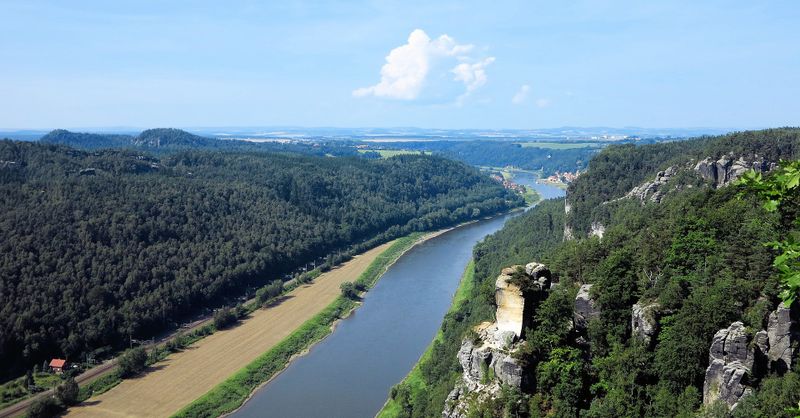 Saxony - hotels, accommodation, best price on HotelFriend